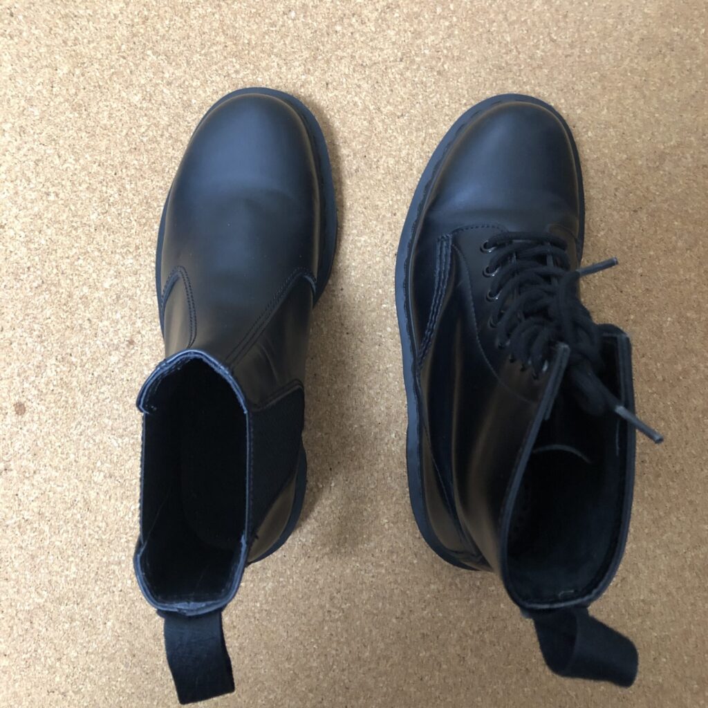 Dr.Martens 2976 MONO チェルシーブーツ UK5/UK6 サイズ感（24.5~25女性） - 生活 - HomeMadeGarbage