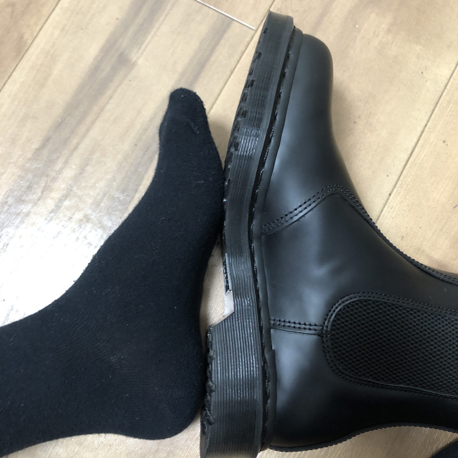Dr.Martens 2976 MONO チェルシーブーツ UK5/UK6 サイズ感（24.5~25女性） - 生活 - HomeMadeGarbage